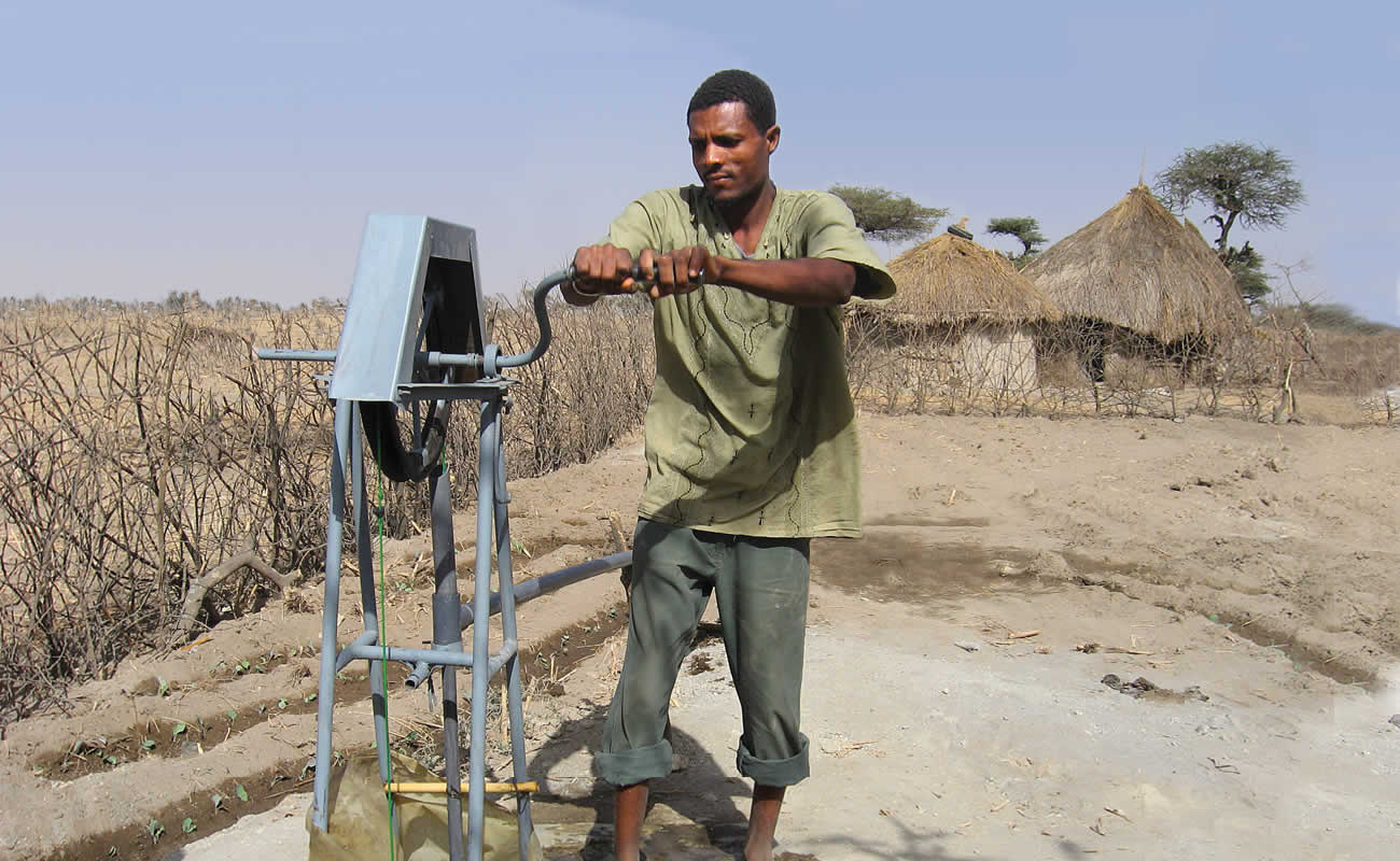 iDE Rope Pump | Engineering For Change