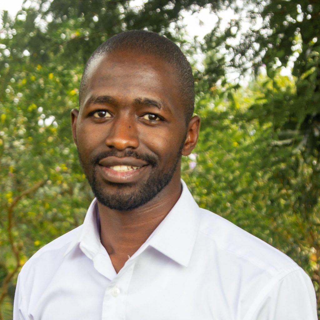 Engineers Design an Upgrade for Kenya's Informal Retailers | Engineering For Change