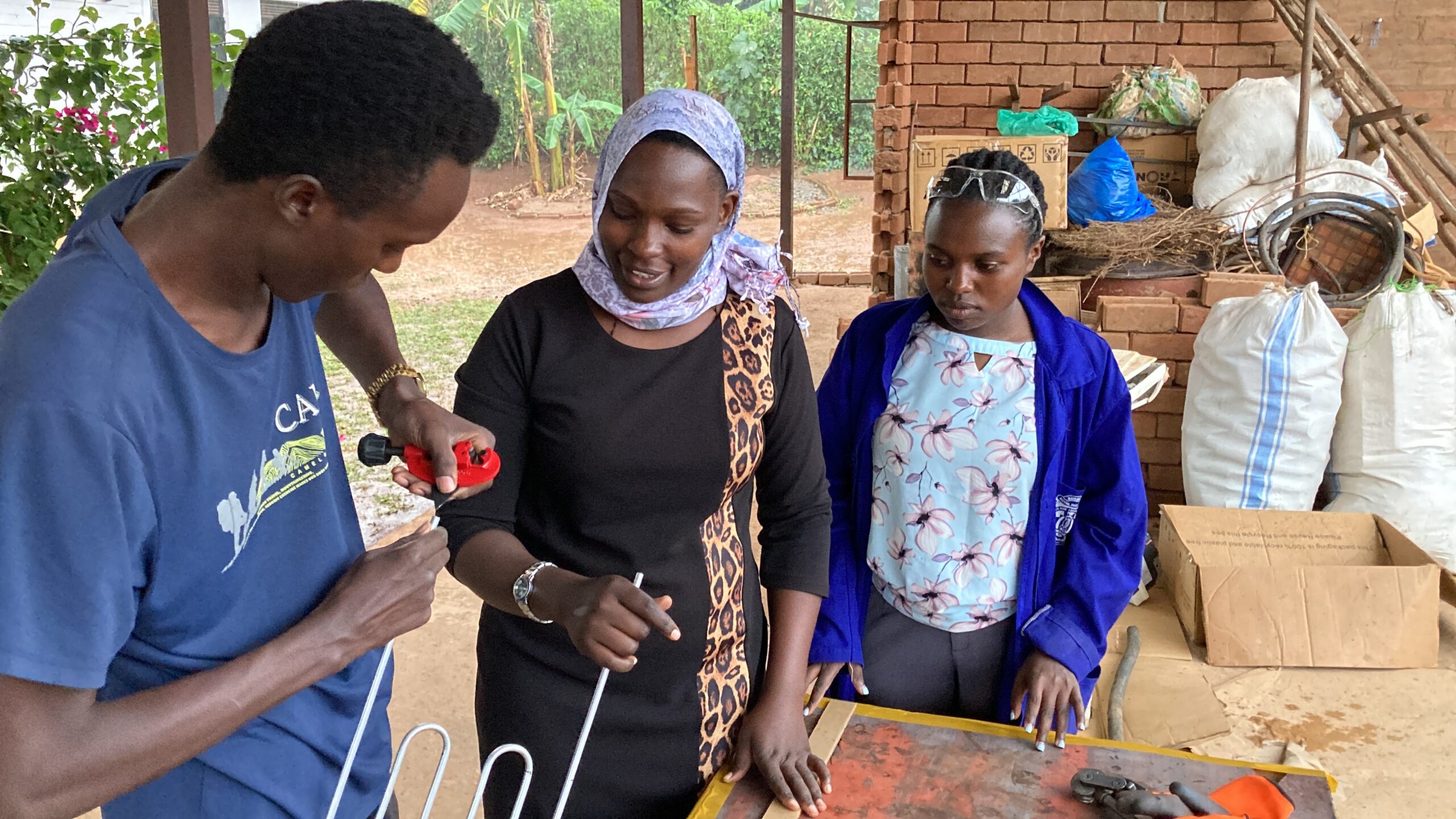 Why Ugandans Avoid Refrigerating Produce (and How to Fix It) | Engineering For Change